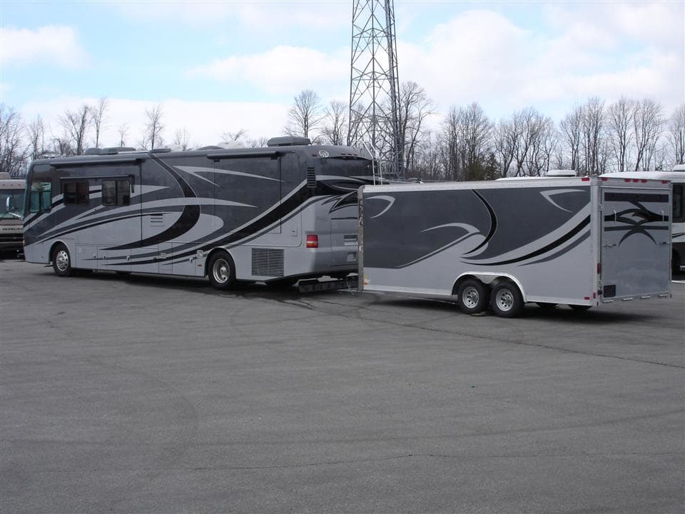 Custom Paint Work | Motorhome Body Shop Facility | The Hitch House